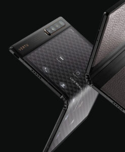VERTU Ayxta Fold 5G 中国で発売、革張りのプレミアムFoldableスマートフォン | phablet.jp (ファブレット.jp)